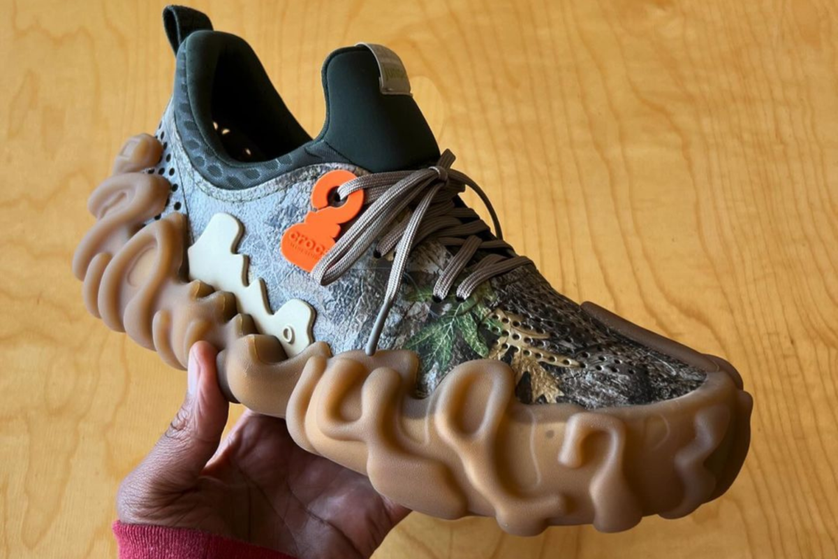 Salehe Bembury toont nieuwe colorway Crocs Juniper - Sneakerjagers