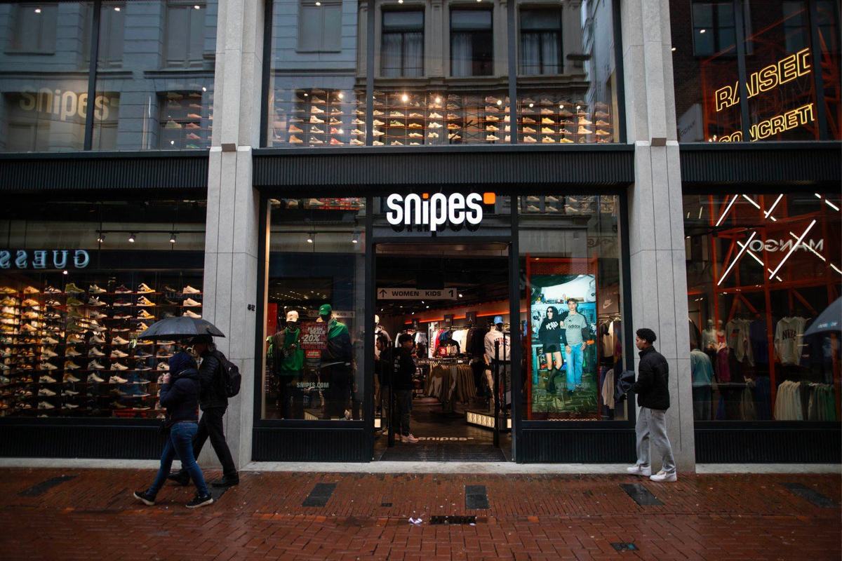 De nieuwe SNIPES store is geopend aan de Kalverstraat - Sneakerjagers