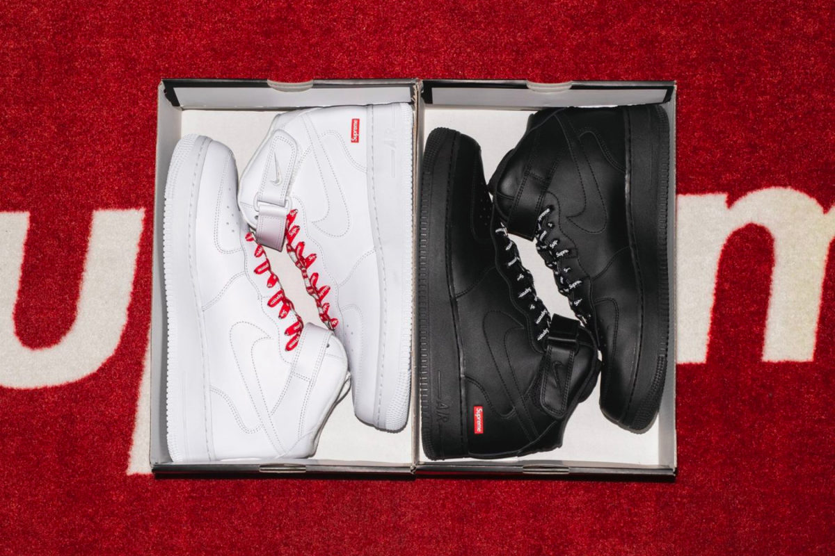 Supreme brengt box logo naar de Nike Air Force 1 Mid - Sneakerjagers