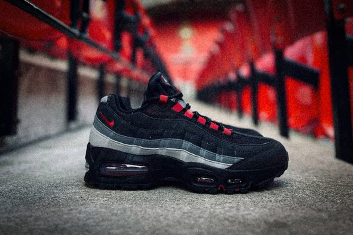 De release van de Liverpool F.C. x Nike Air Max 95 komt dichterbij ...