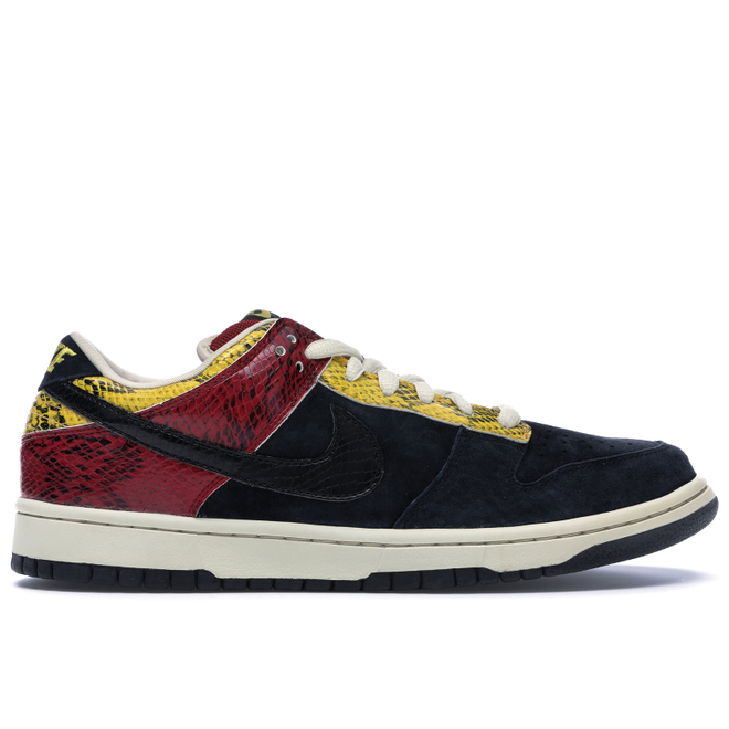 Nike SB Dunk Low Coral Snake | Sneakerjagers