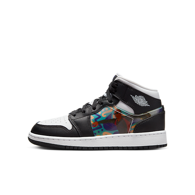 Air Jordan 1 Mid | DR9495-001 | The Drop Date